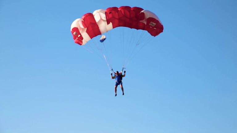 Championnats et coupe de France PA/Voltige 2020 - Parachutisme Laval